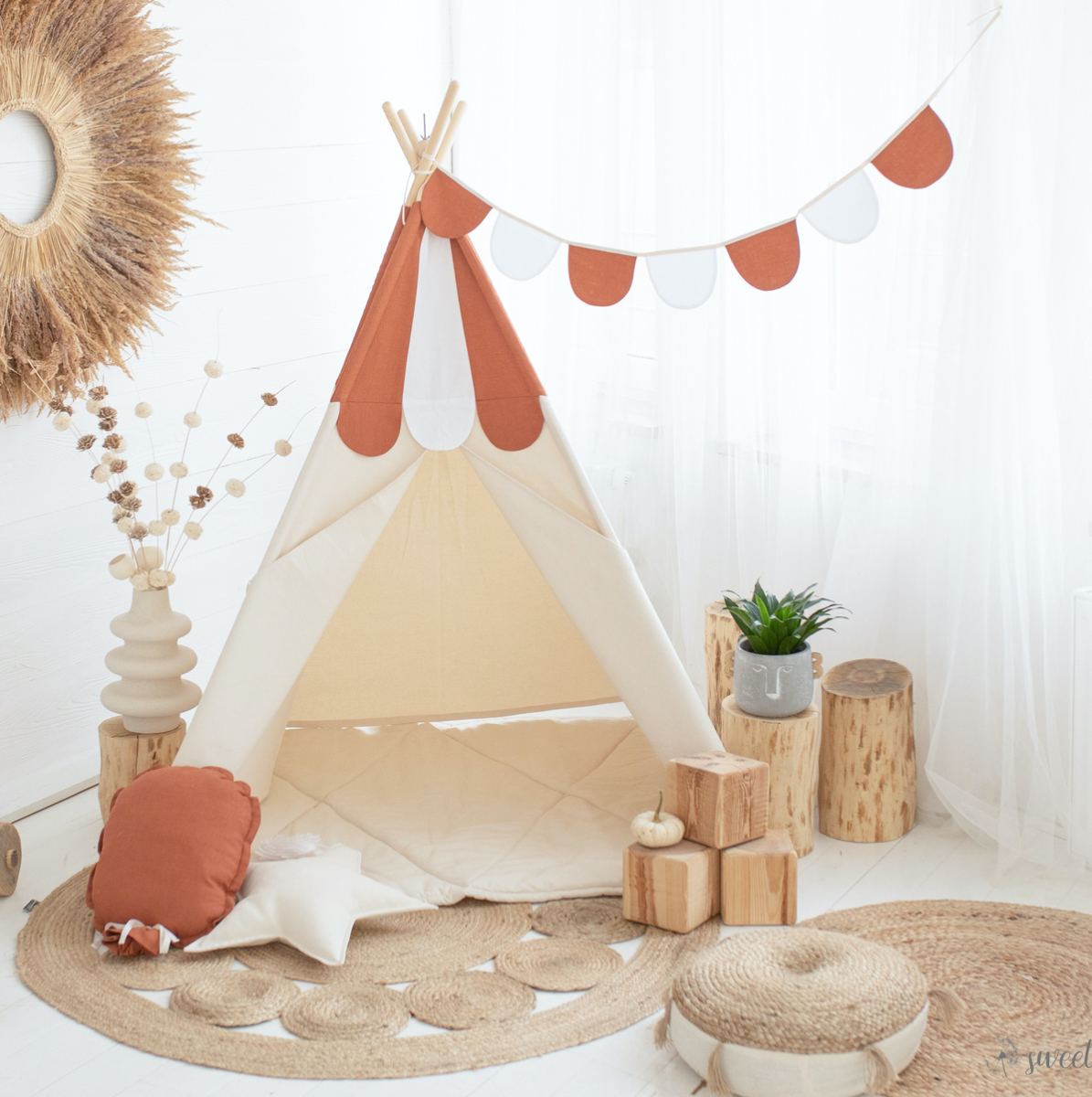 Tipi tent Candy Red with soft mat - Cozydots.com